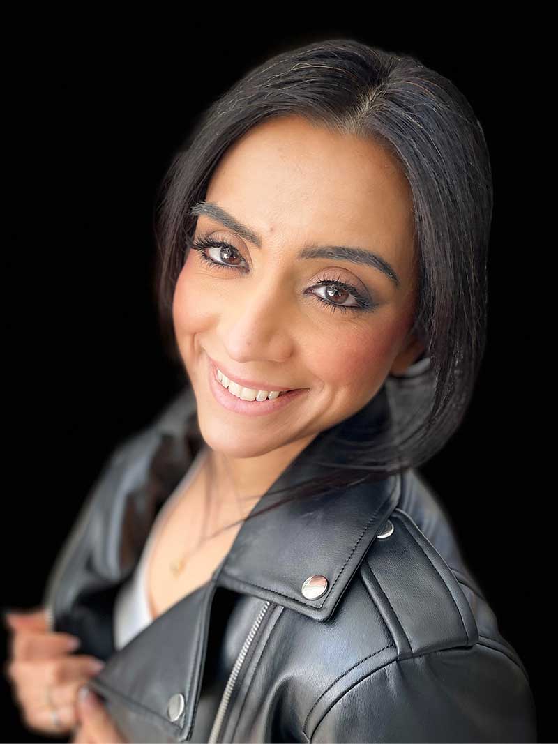 Sonia Saxon - Miss Universe Canada Delegate